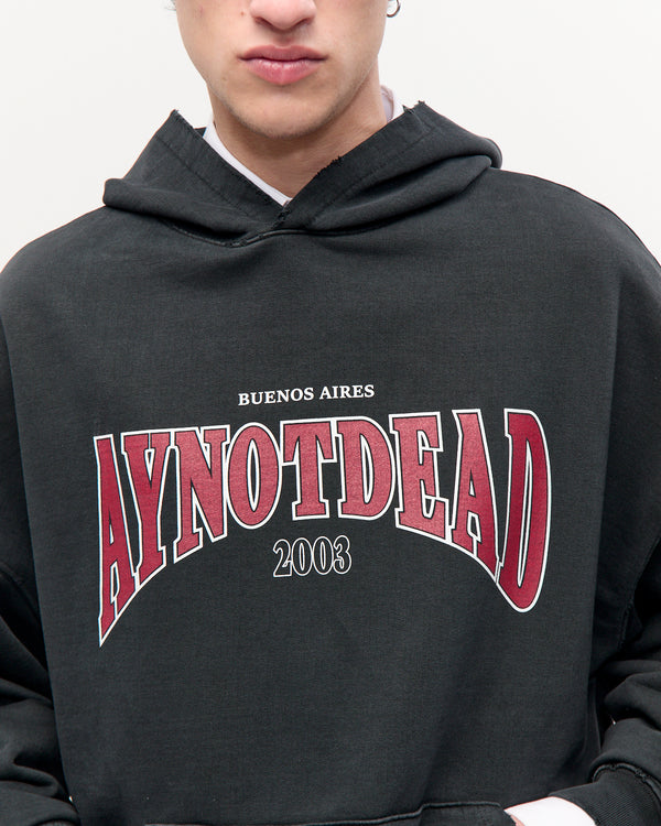 HOMBRE – aynotdead-ar