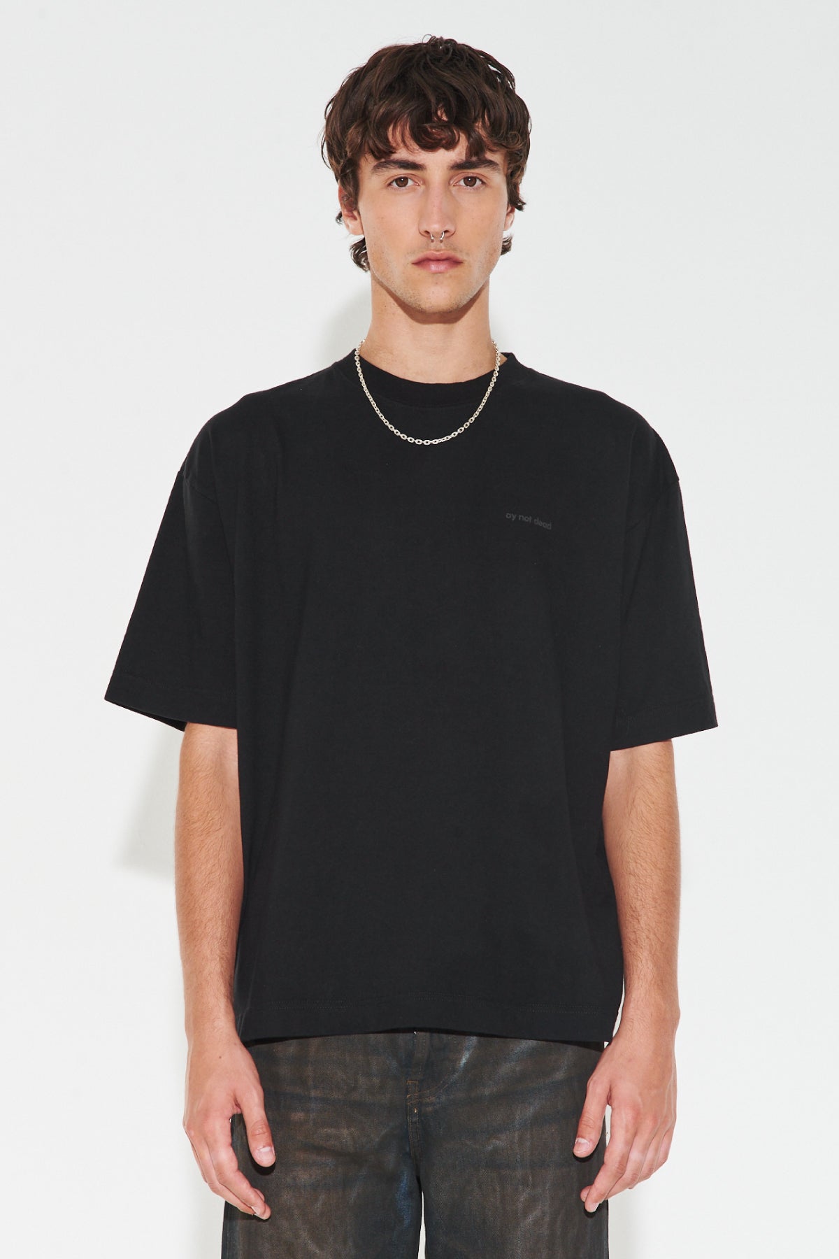 Hombre Remeras – aynotdead-ar