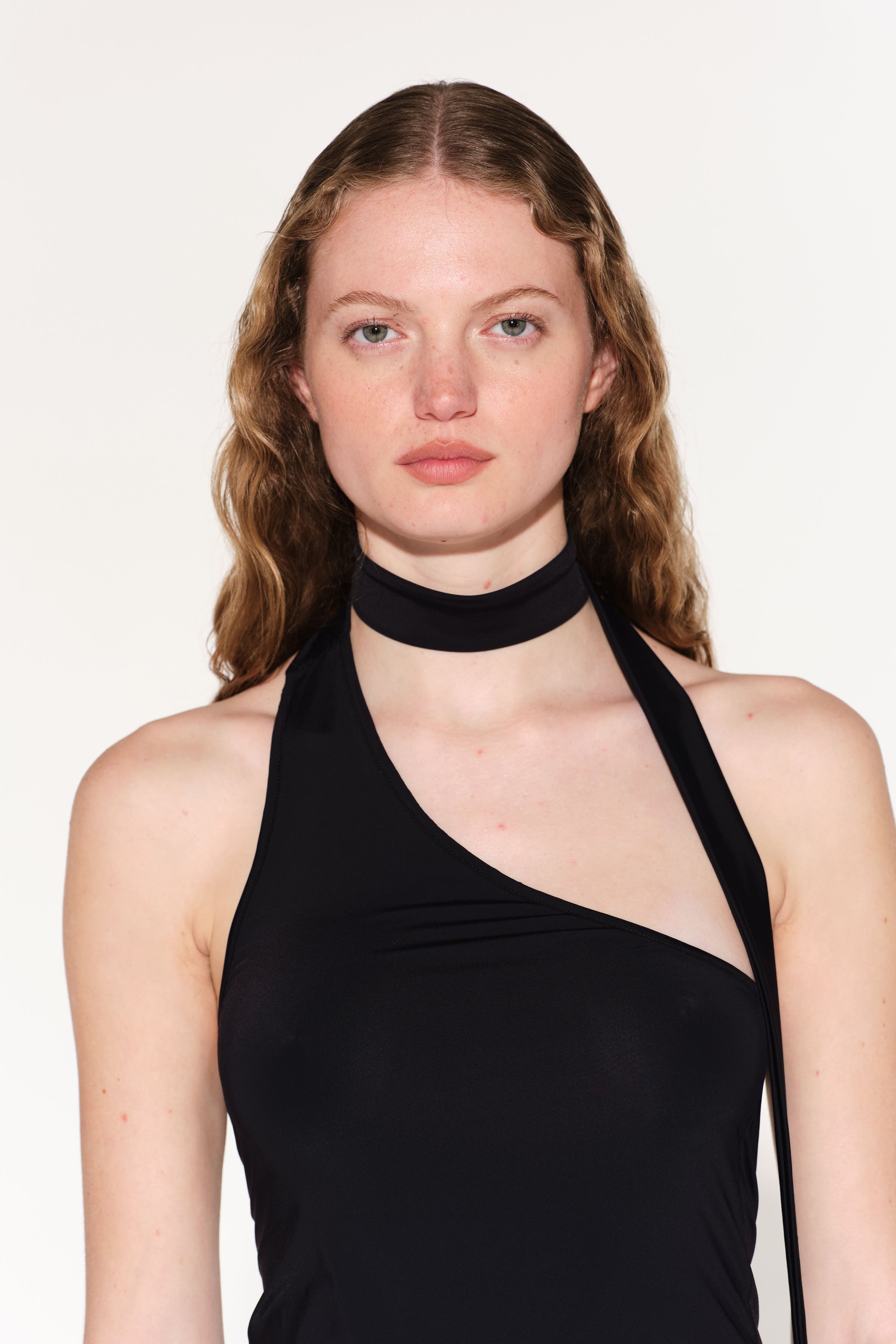 MUJER – aynotdead-ar